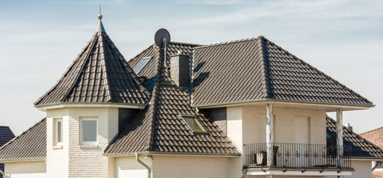 Zeltdach: Eine besondere Dachform für die perfekte Symmetrie